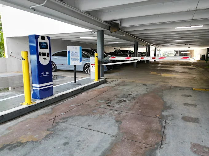 999 Brickell Parking Garage | Monthly & Hourly Parking in Miami